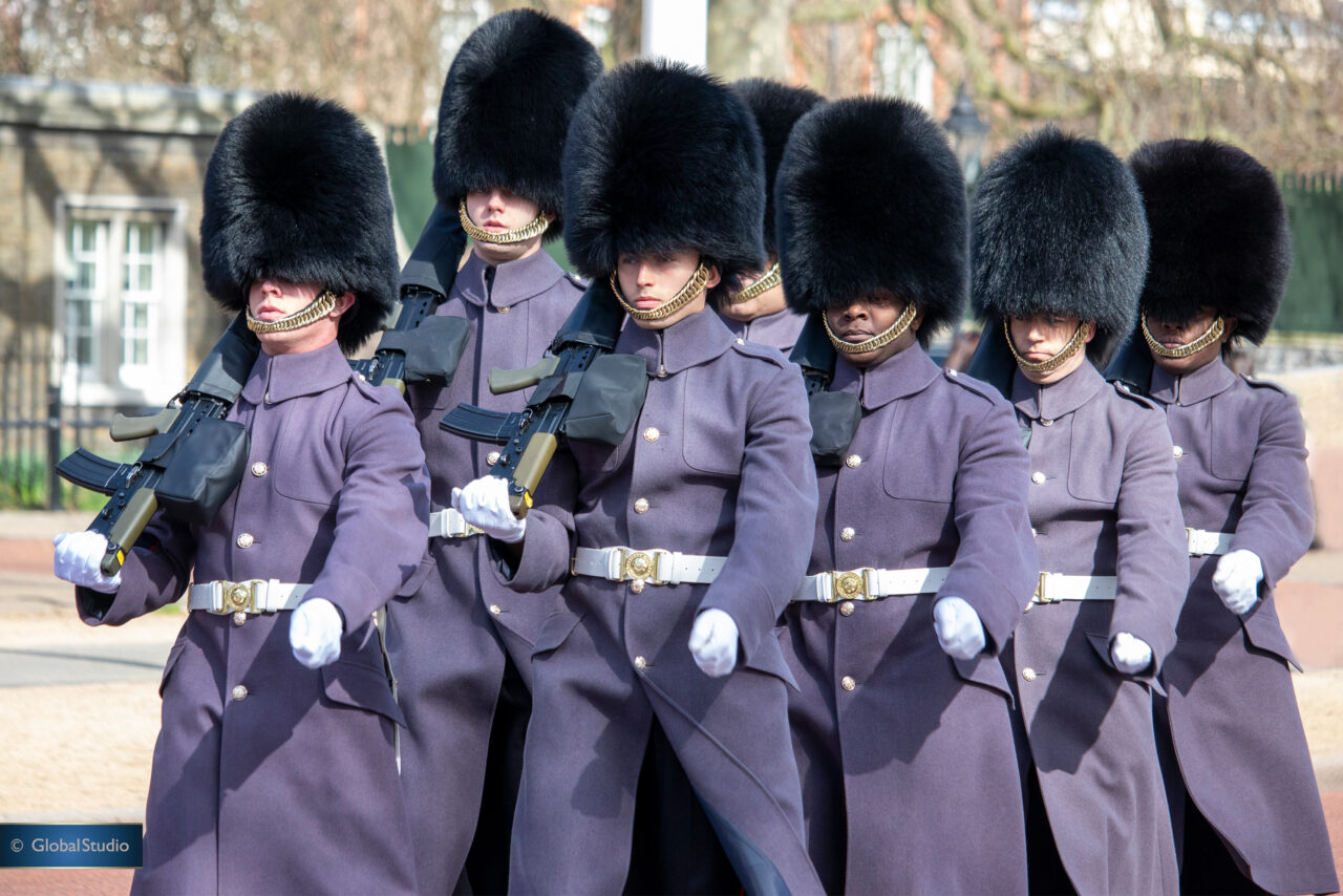 Royal Palace Guards Of London | Global Studio Gallery